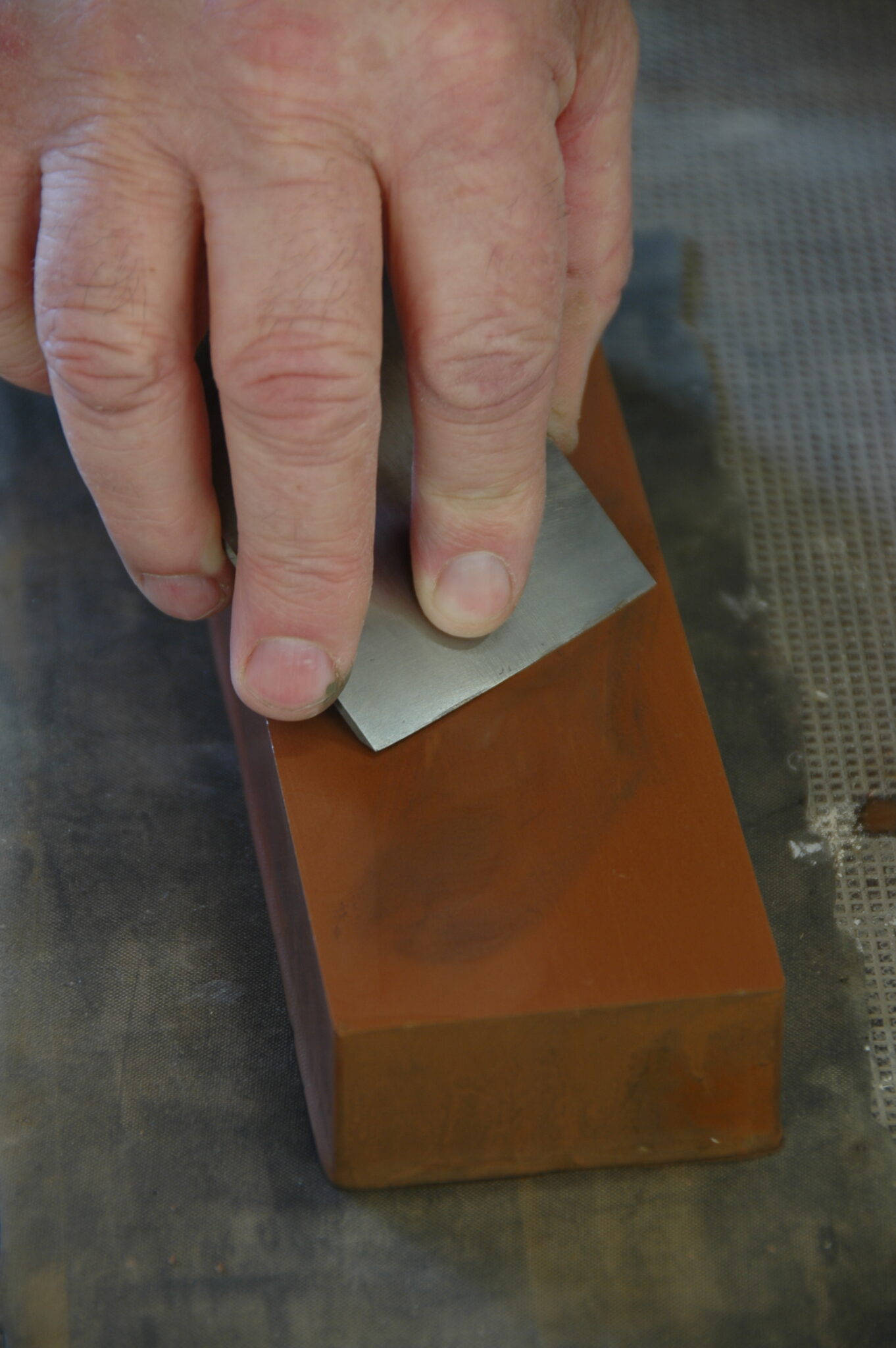 Customising your plane blade - The Shed